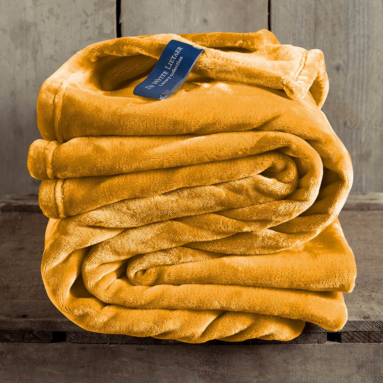 Plaid Cosy jaune doré - 150x200 cm - Vente Privée Maison de Flandres ...