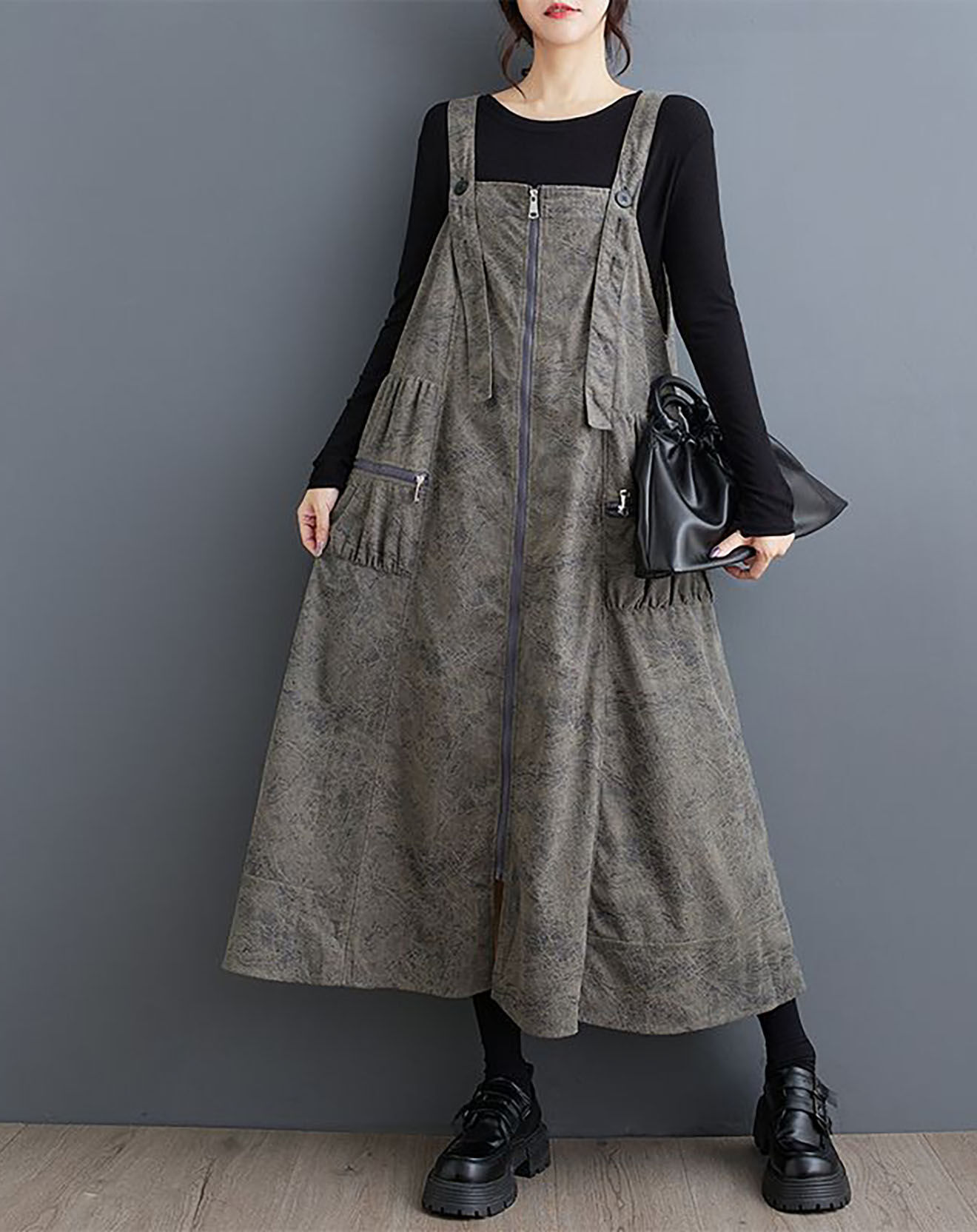 Robe Azalea noire - Vente privée Mia Candy - BazarChic